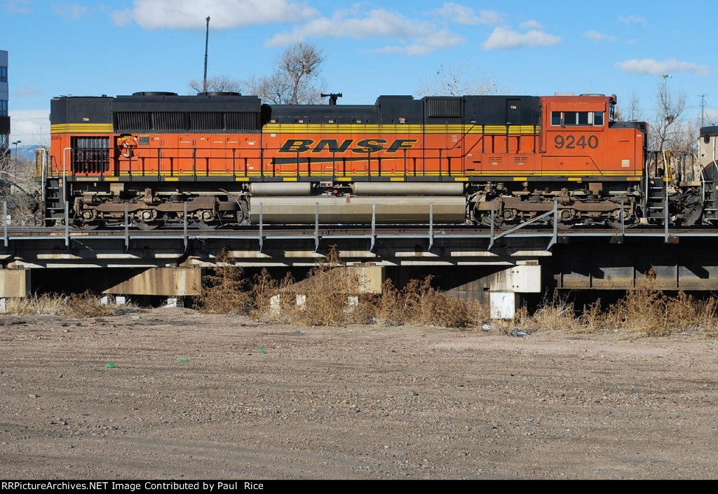 BNSF 9240